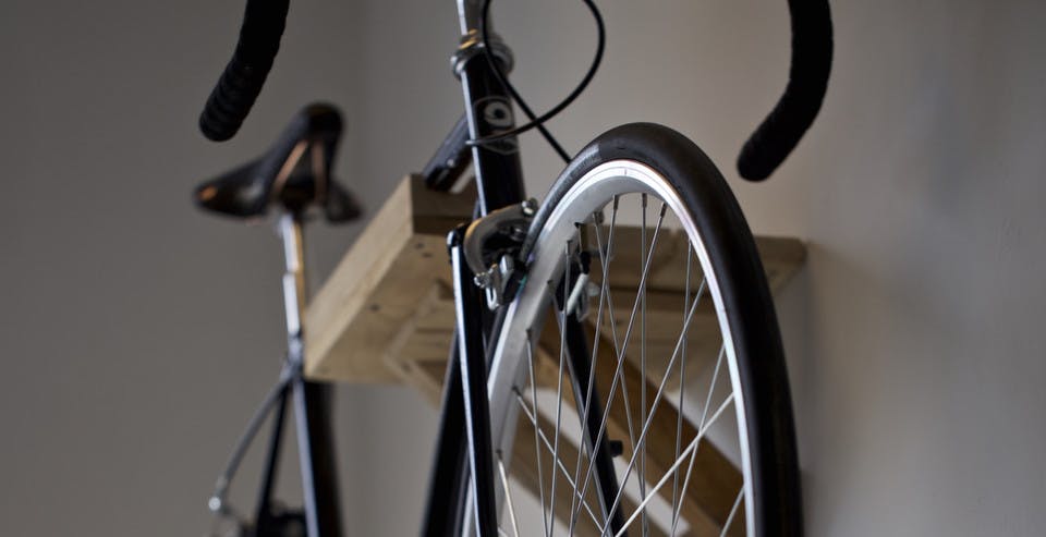 Le transport des vélos dans les escaliers : le système de la goulotte ...