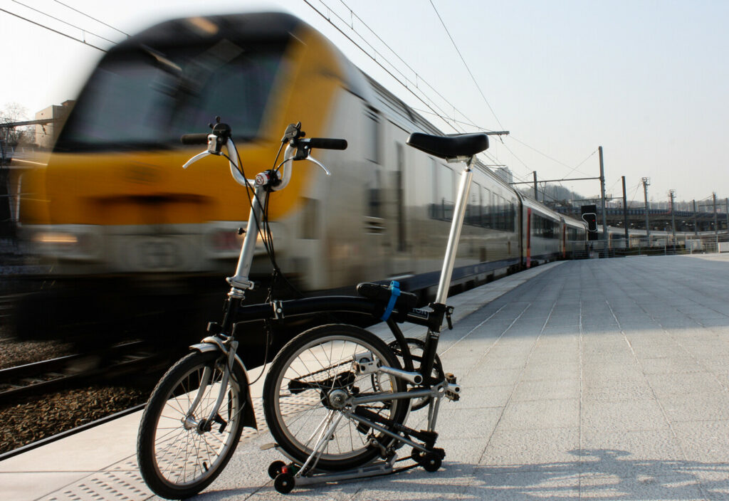 Multimodaliteit: de fiets & trein combineren – Pro Velo